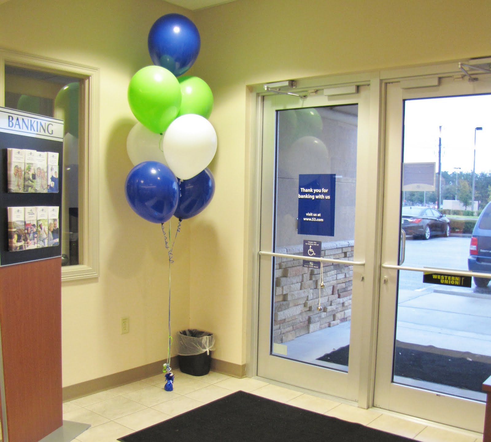 Party People Event Decorating Company: Grand Opening Balloons