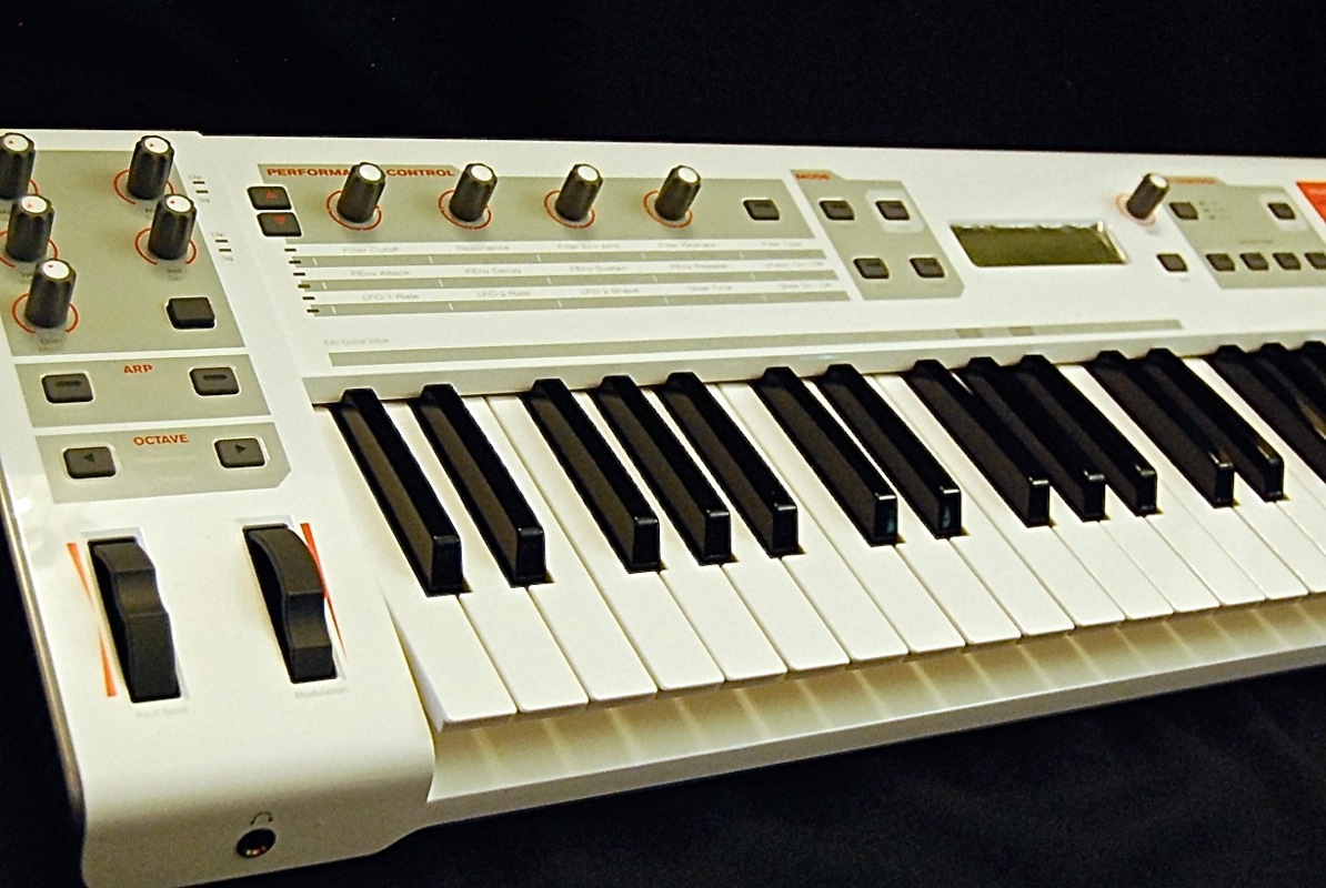 MATRIXSYNTH: M-Audio Venom with Original Box