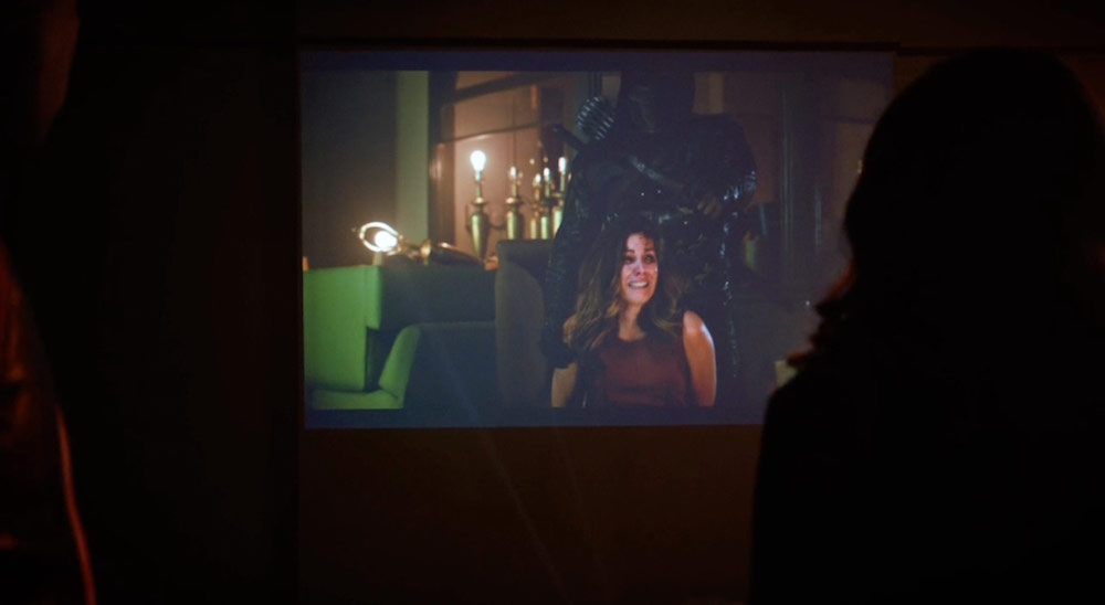 Arrow - Checkmate & Kapiushon - Review