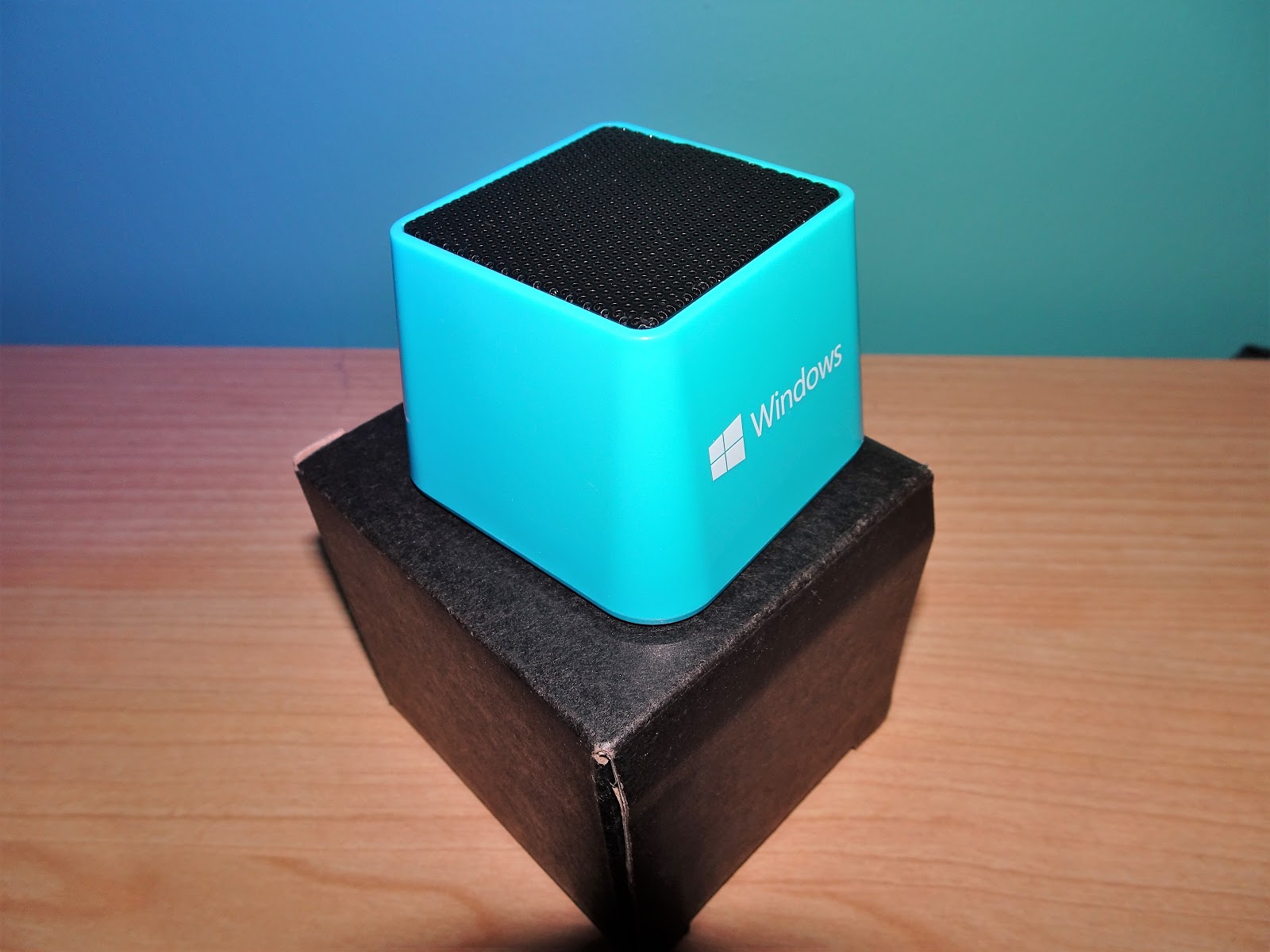 Tuesday At 7: COMPETITION - WIN a Blue Cube Bluetooth Speaker