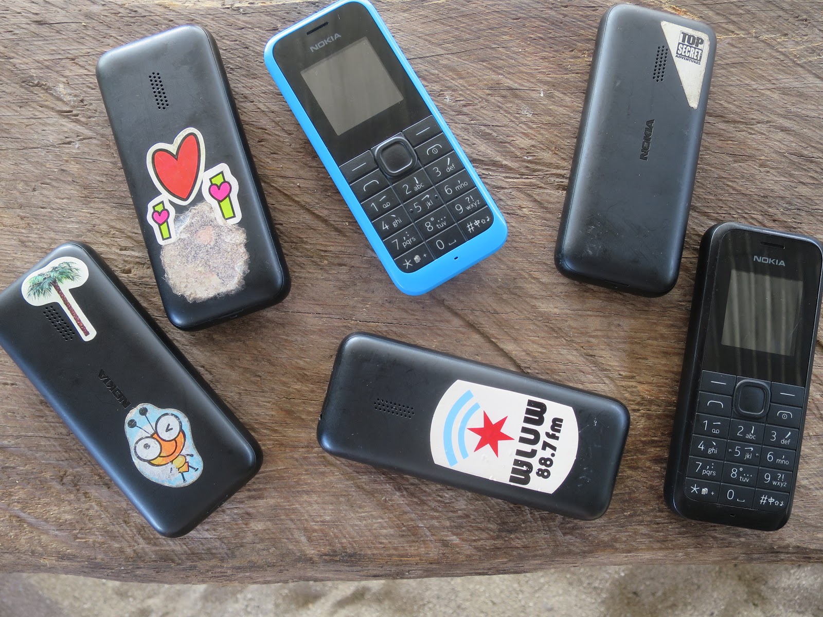 Technology in Paradise: A look at cell phone and internet culture in ...