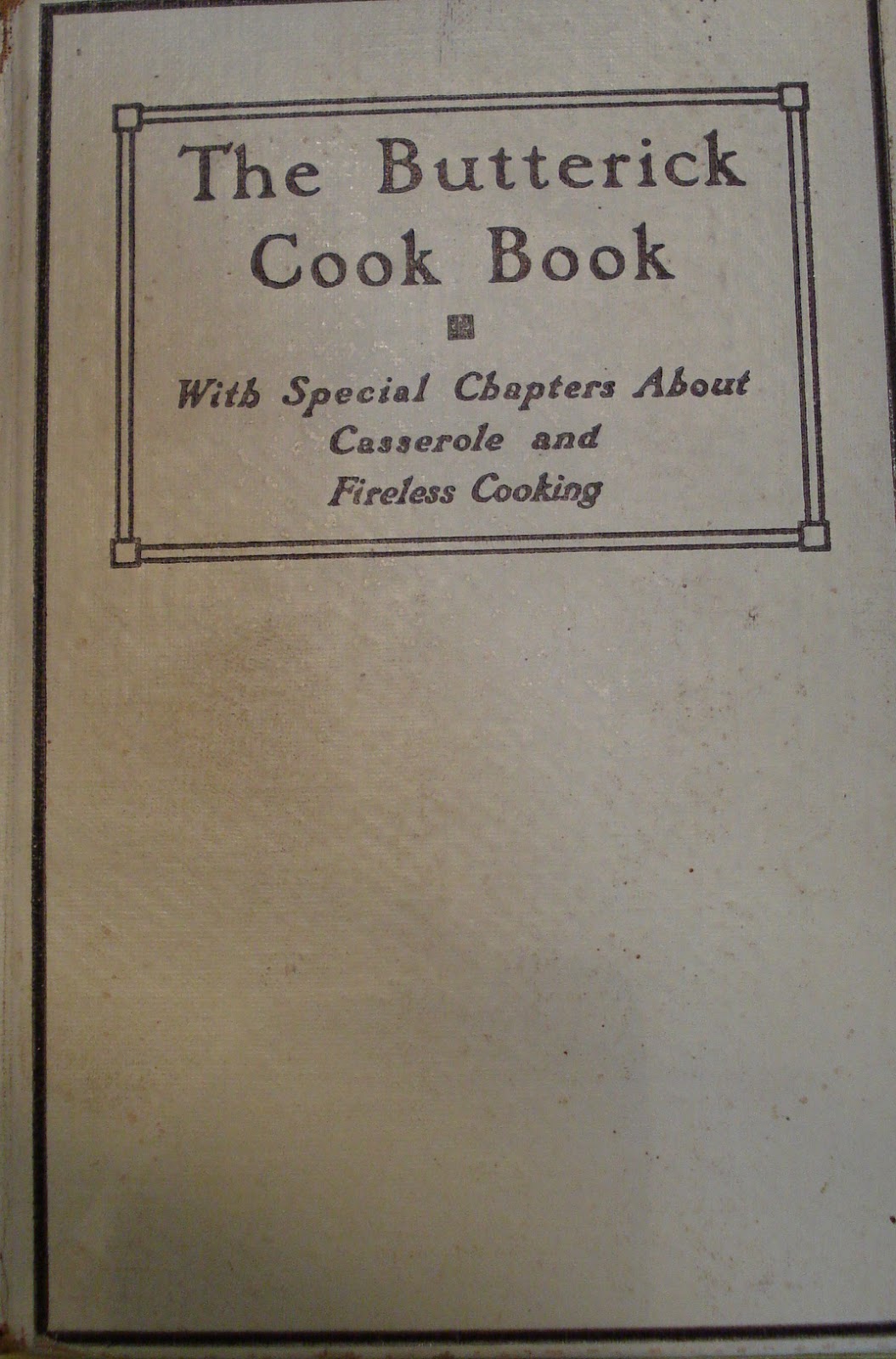Couching thread Hidden zipper: Old cookbooks