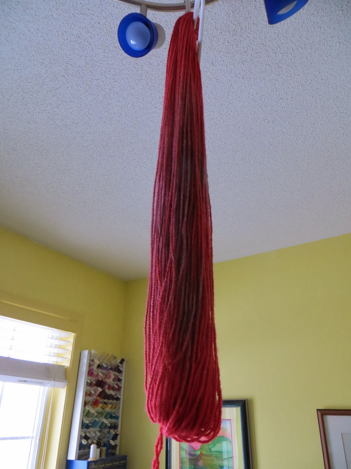 Chipkey Creations: Dying Yarn with Kool-Aid (Tutorial)