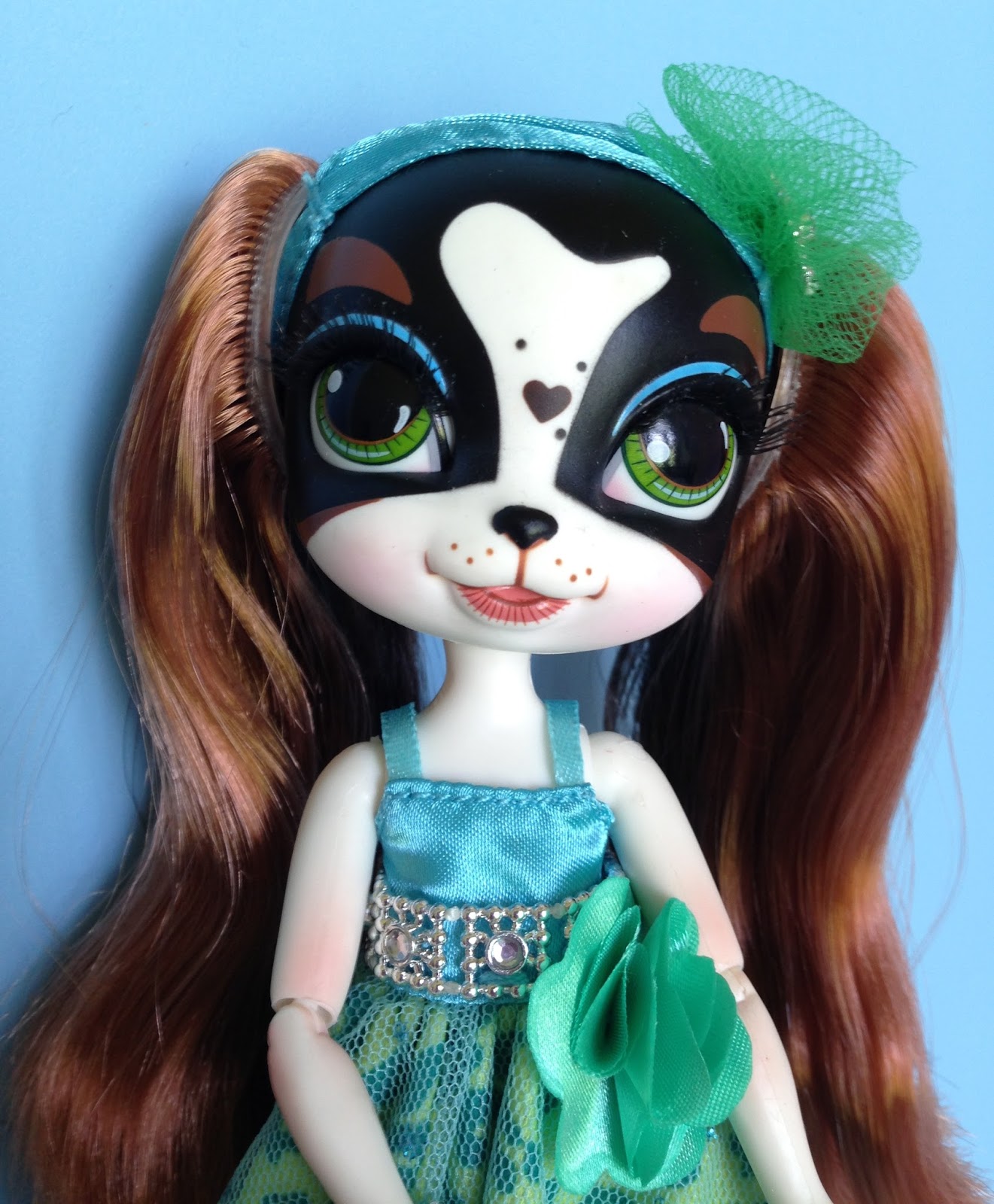 Once Upon A Doll Collection : Pinkie Cooper's BFF Pepper Parson Doll Review