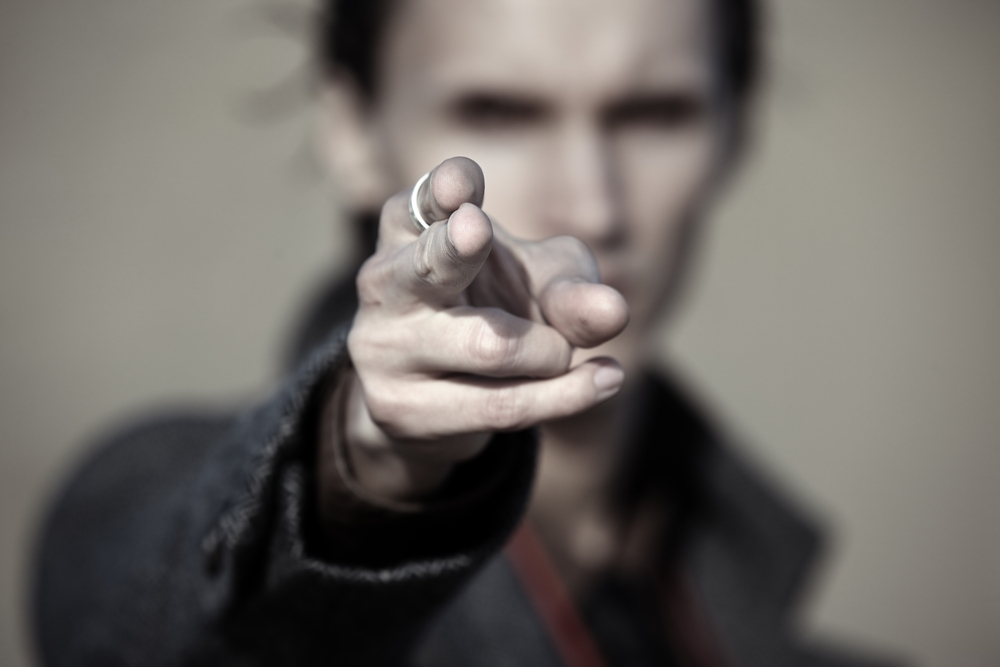 REINO DA VERDADE: Qual a melhor maneira de julgar o próximo