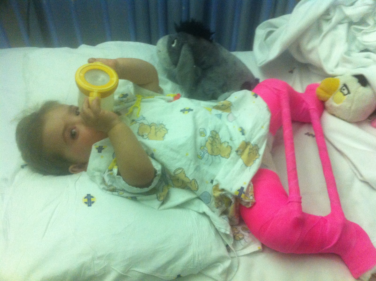 My hippy angel - a spica cast journey: Finding out about Hip Dysplasia