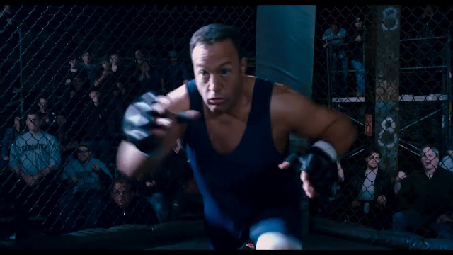Male Media Entertainment: Sexy Kevin James In: Here Comes The Boom