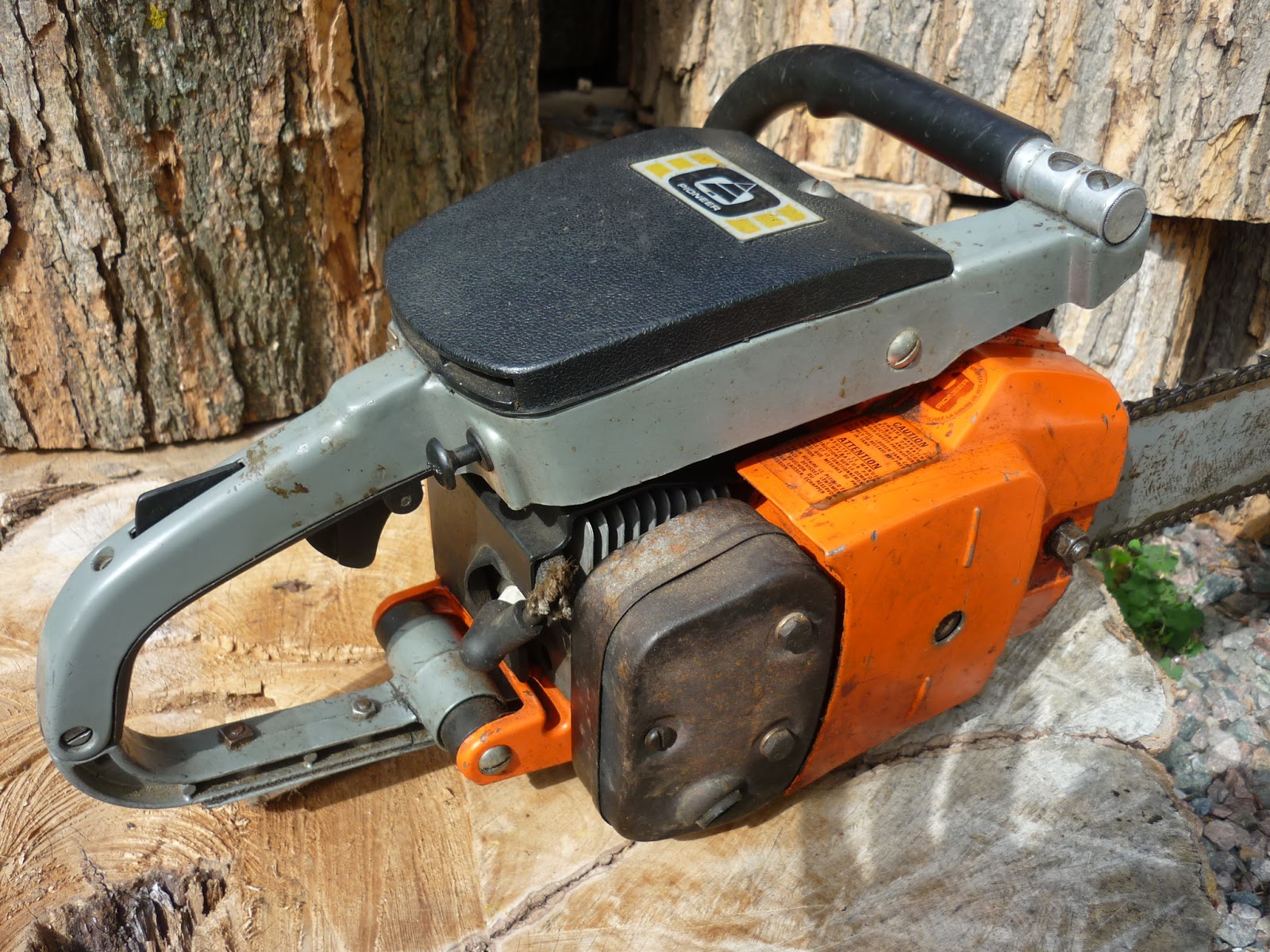 VINTAGE CHAINSAW COLLECTION: PIONEER FARMSAW.