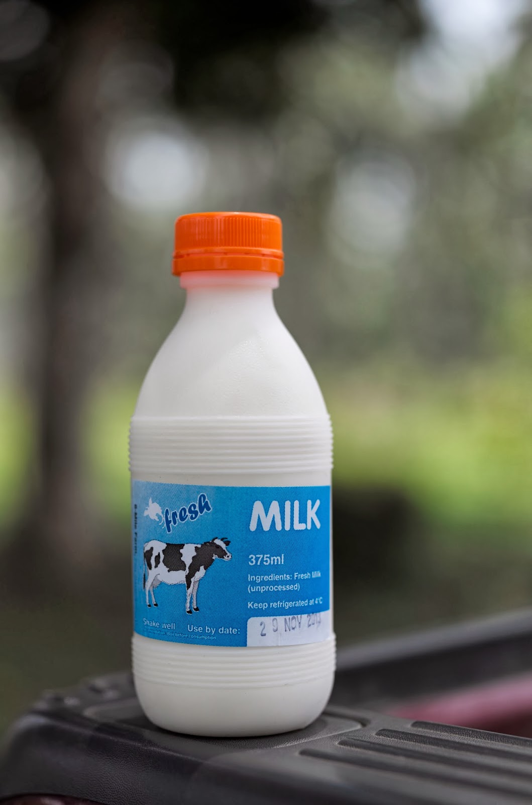 GlobalGoodFood: EBC Fresh unprocessed raw milk - Lae Papua New Guinea