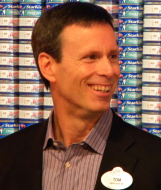 Media Confidential: Iger's Heir Apparent COO Tom Staggs To Exit Disney