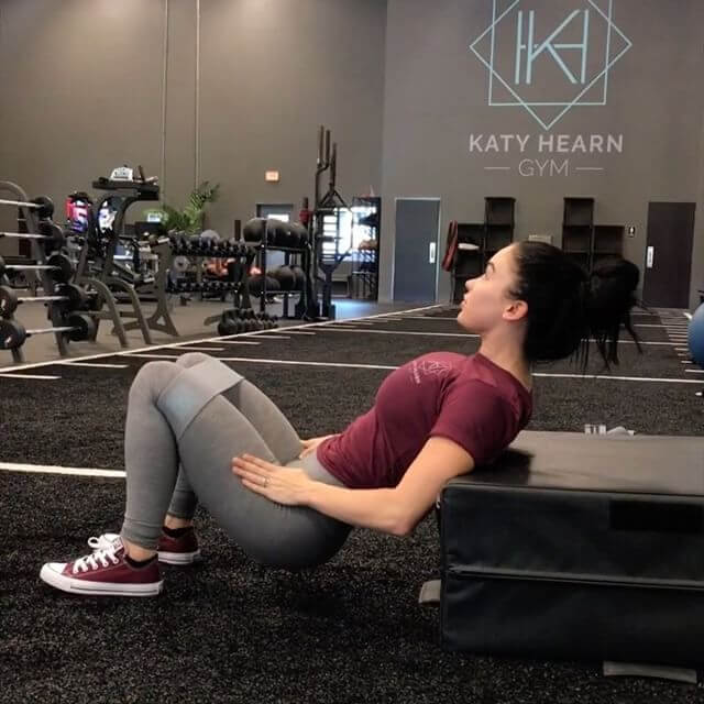 Katy Hearn por un vestido comenzó a ir al Gym y se convirtió en una ...
