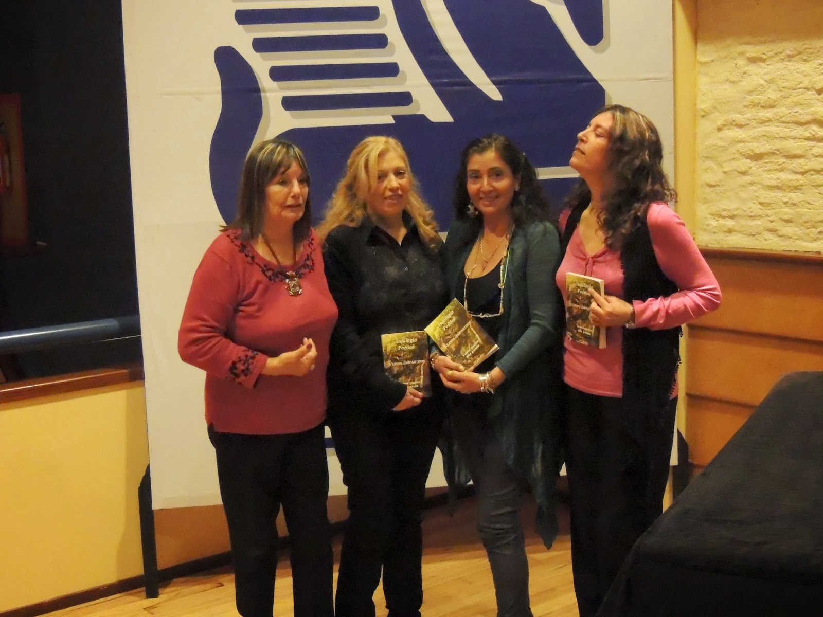 VERSOS COMPARTIDOS: PRESENTACIONES