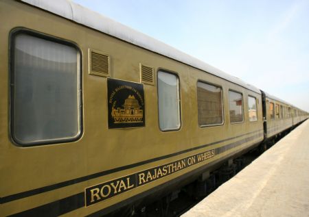 Luxury Trains in India offering royal Rail Journeys | Luxury Train Travel