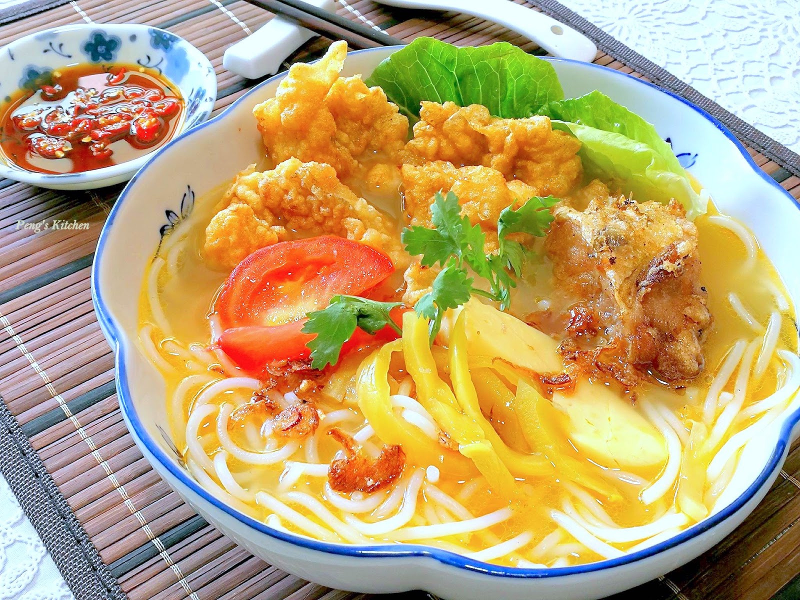 Peng's Kitchen: Fried Fish Head/Fillet Mee Hoon Soup 炸鱼头/鱼片米粉