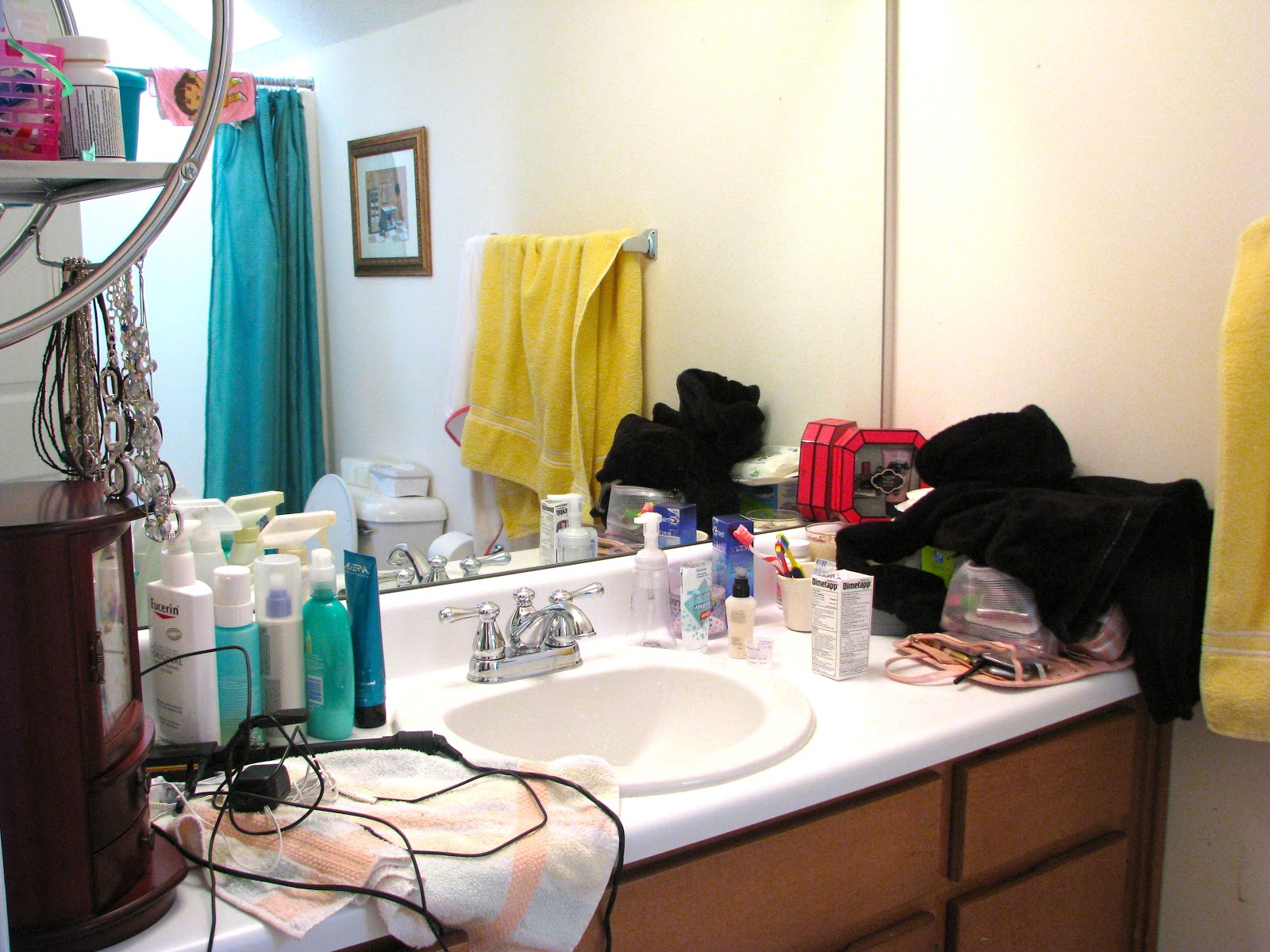 HomeMadeville: Your Place for HomeMade Inspiration: Clear Your Clutter ...