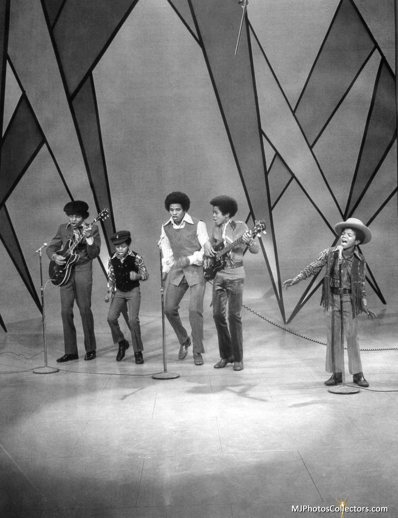 [FOTOS] Michael Jackson e o Jackson 5 no The Ed Sullivan - 14 de ...