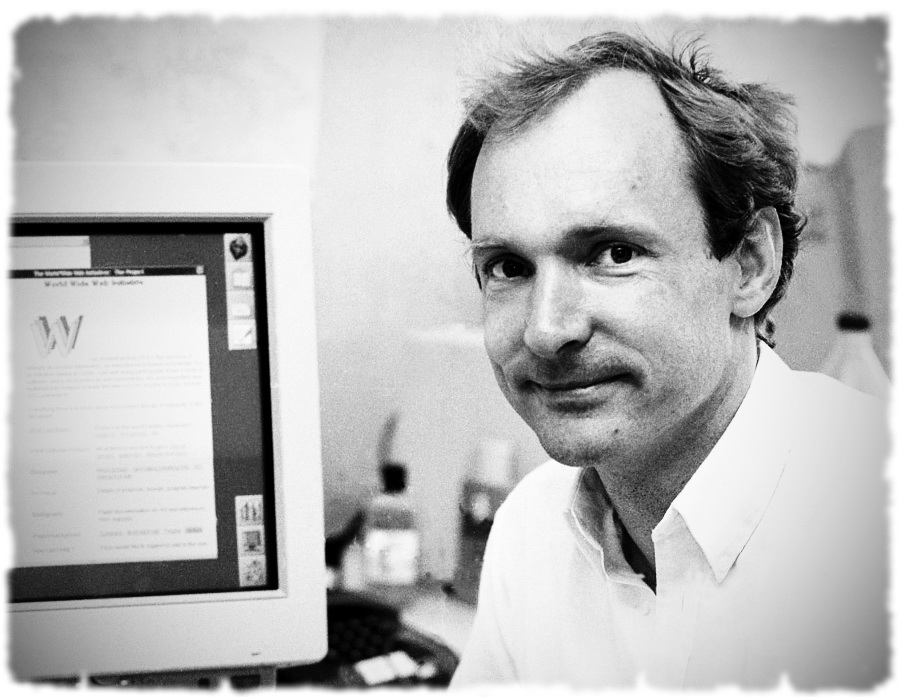 CLIKare: '' Tim Berners-Lee'' ..... Ο πατέρας του Παγκόσμιου Ιστού..!