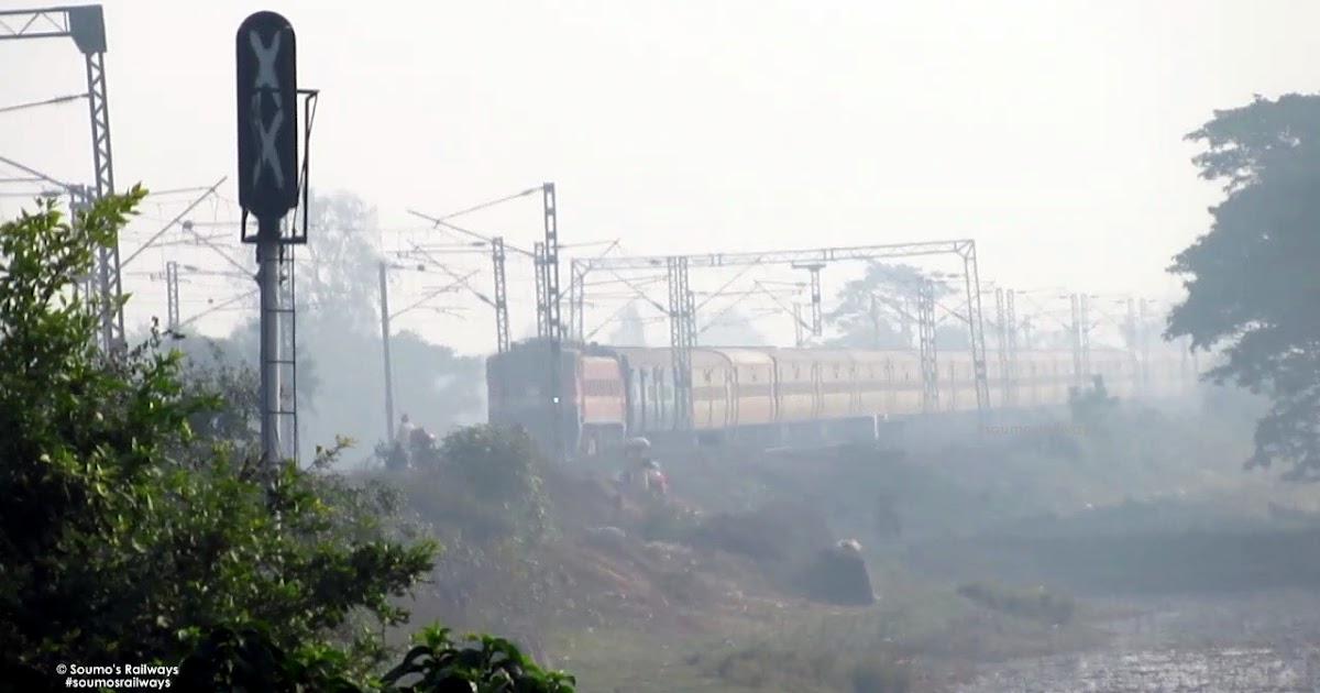 Soumo's Railways: Falaknuma Express Takes A Sharp Curve And Rushes At A Very High Speed!