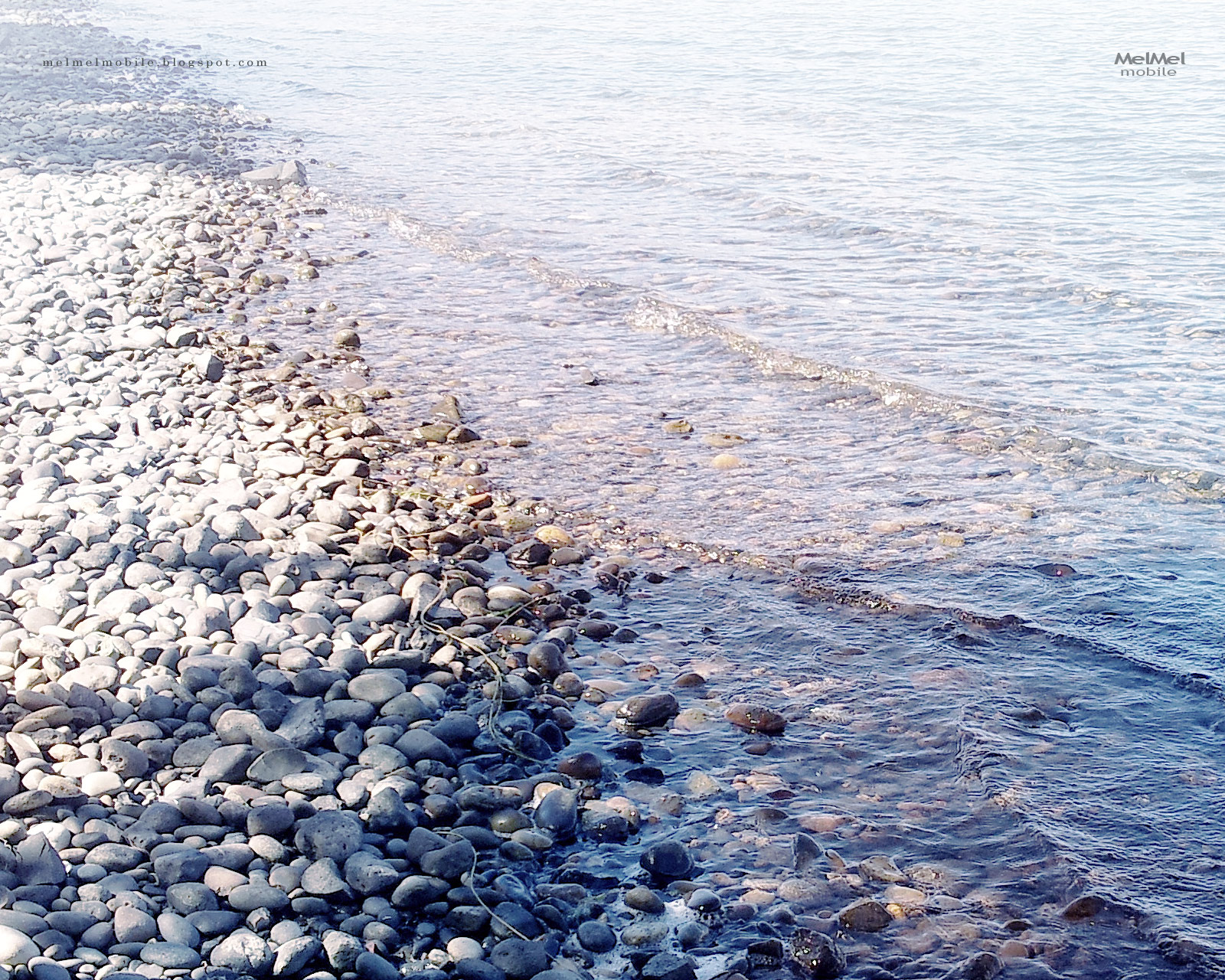 Calm Rock Beach - Wallpaper | MelMel Mobile