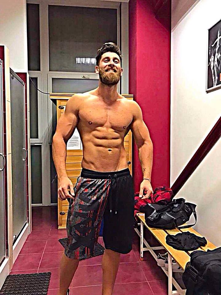 Actualitatea românească: Robert POPESCU în finala de la Men's health cover