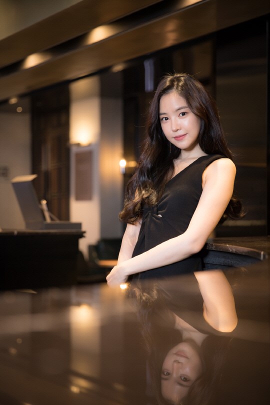 Apinks Son Naeun Has Officially Dated No One Since Her Appearance In Wgm Kkuljaem 좋아