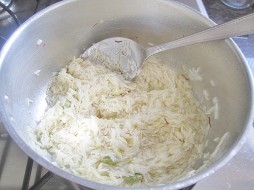 Sindhi Food Mazaa: TEHRI (Sweet Saffron Rice)