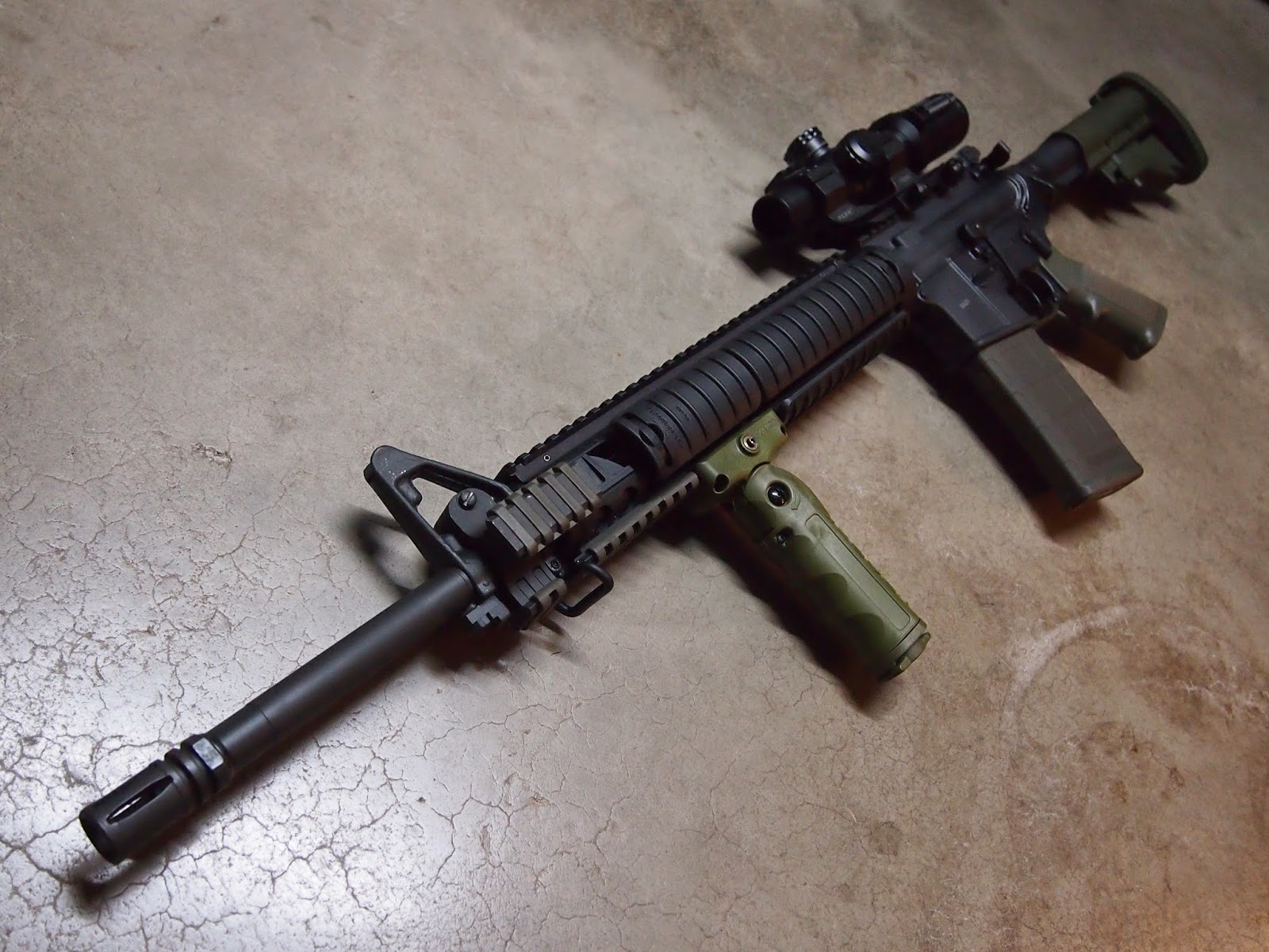 Mister Donut's Firearms Blog: Cadex Folding Vertical Grip