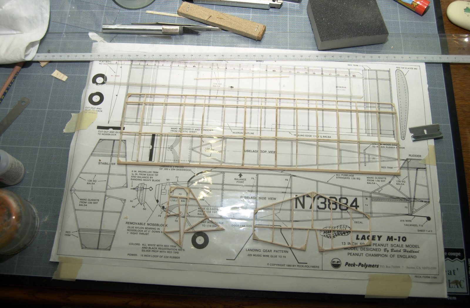Stick 'n Tissue - Modélisme Vol Libre: Le Lacey M10 - 1er Réalisation