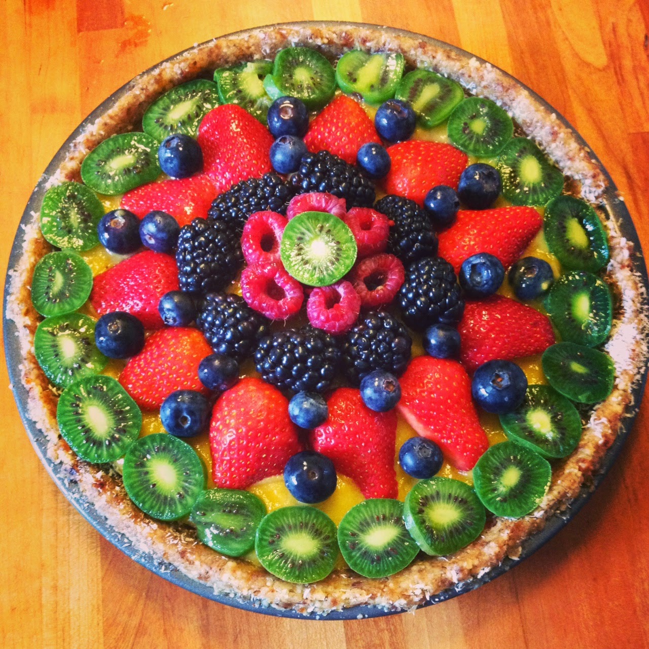 Goldhouse Gourmet: Raw Mango Berry Fruit Tart