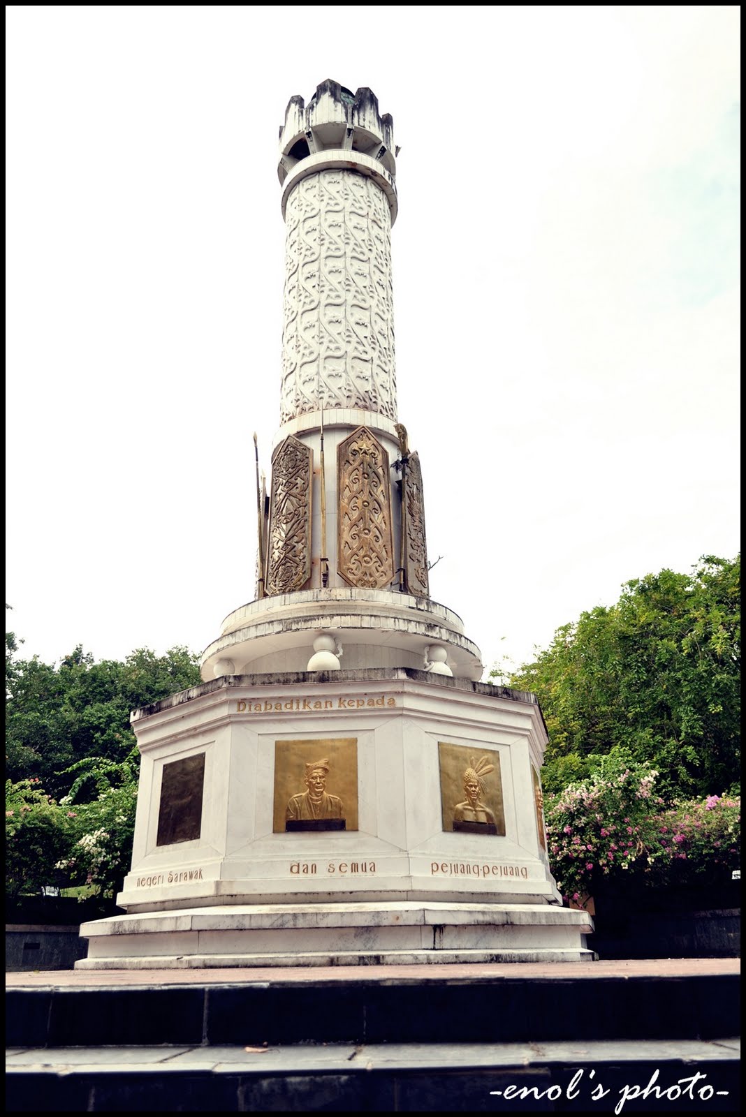 mY eYe's viEw: TUGU PAHLAWAN di Kuching, Sarawak