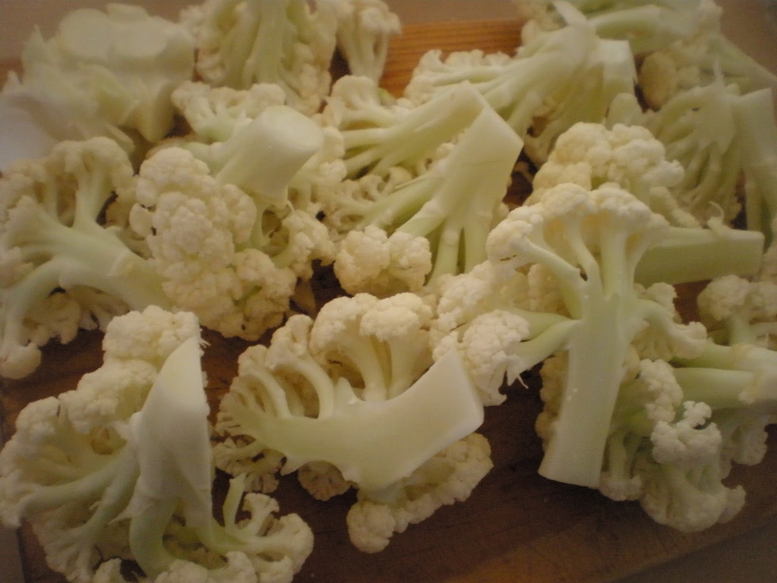 The InTolerant Chef ™: Cauli-Flour Pizza Crust