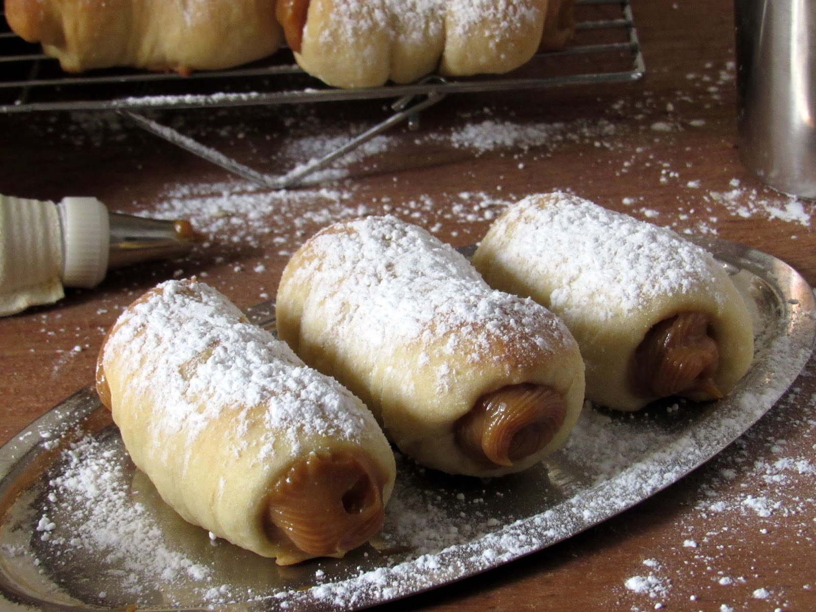 ANIS & PAPELON: Cañoncitos rellenos de dulce de leche