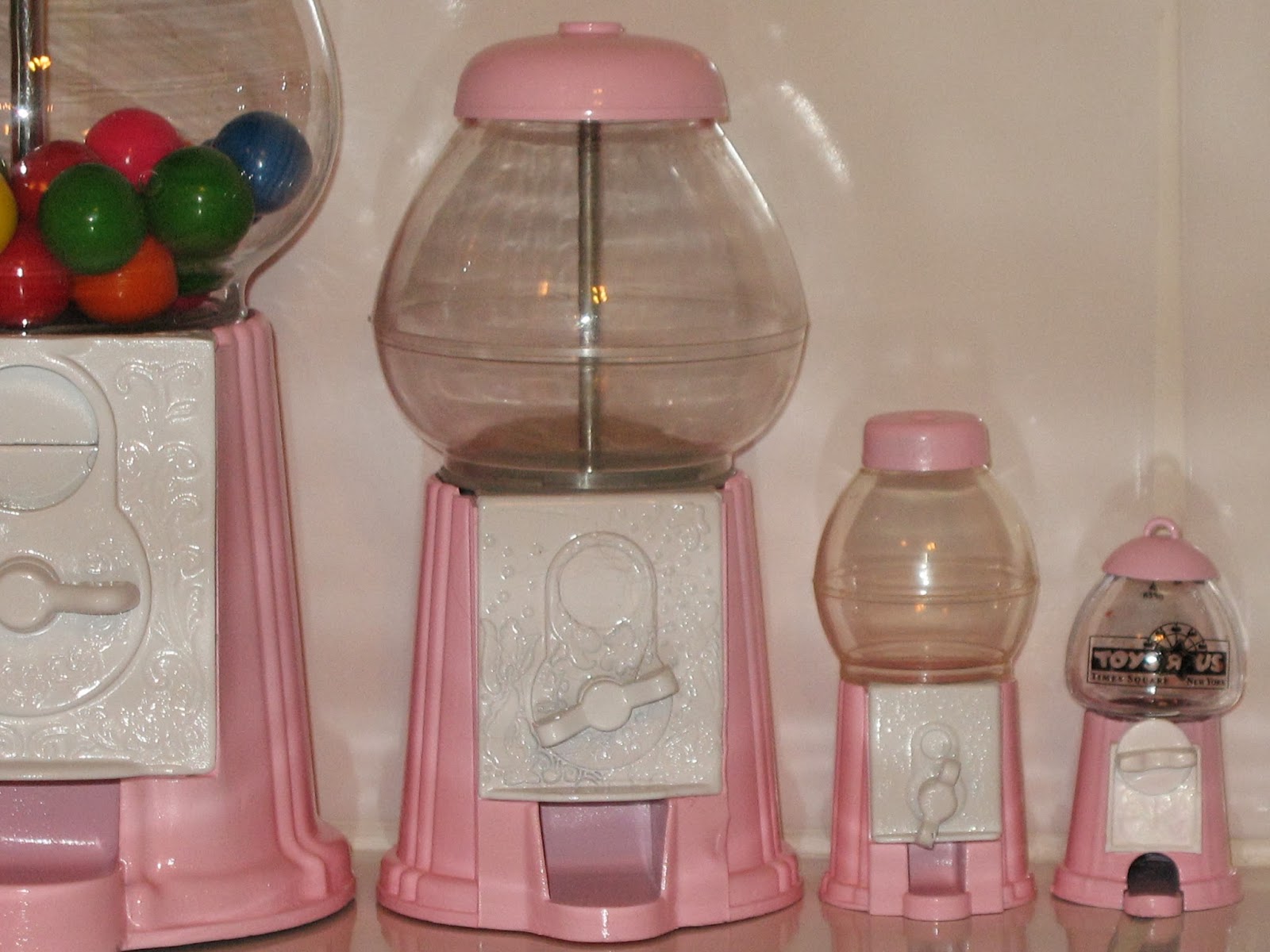 Artsy Fartsy: Pink Gum Ball Machines