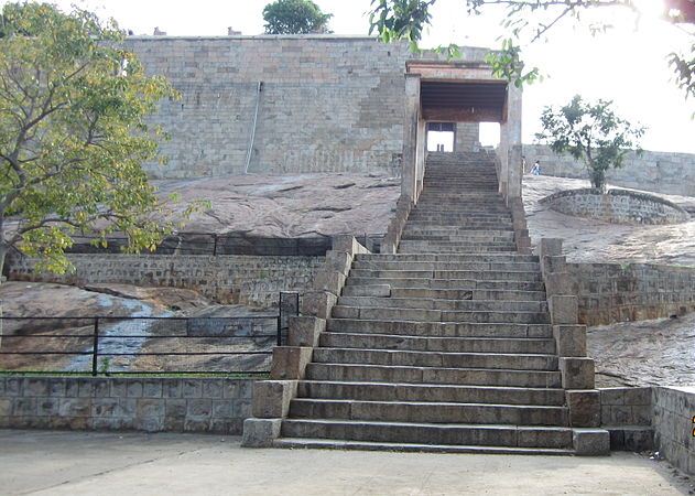 Tamilnadu Tourism: Erumbeeswarar Temple, Thiruverumbur, Trichy