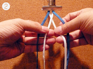 Paracord Lovers/パラコードラヴァース : パラコードを編む-1......本の通りにやってみよう！4 STRAND ...