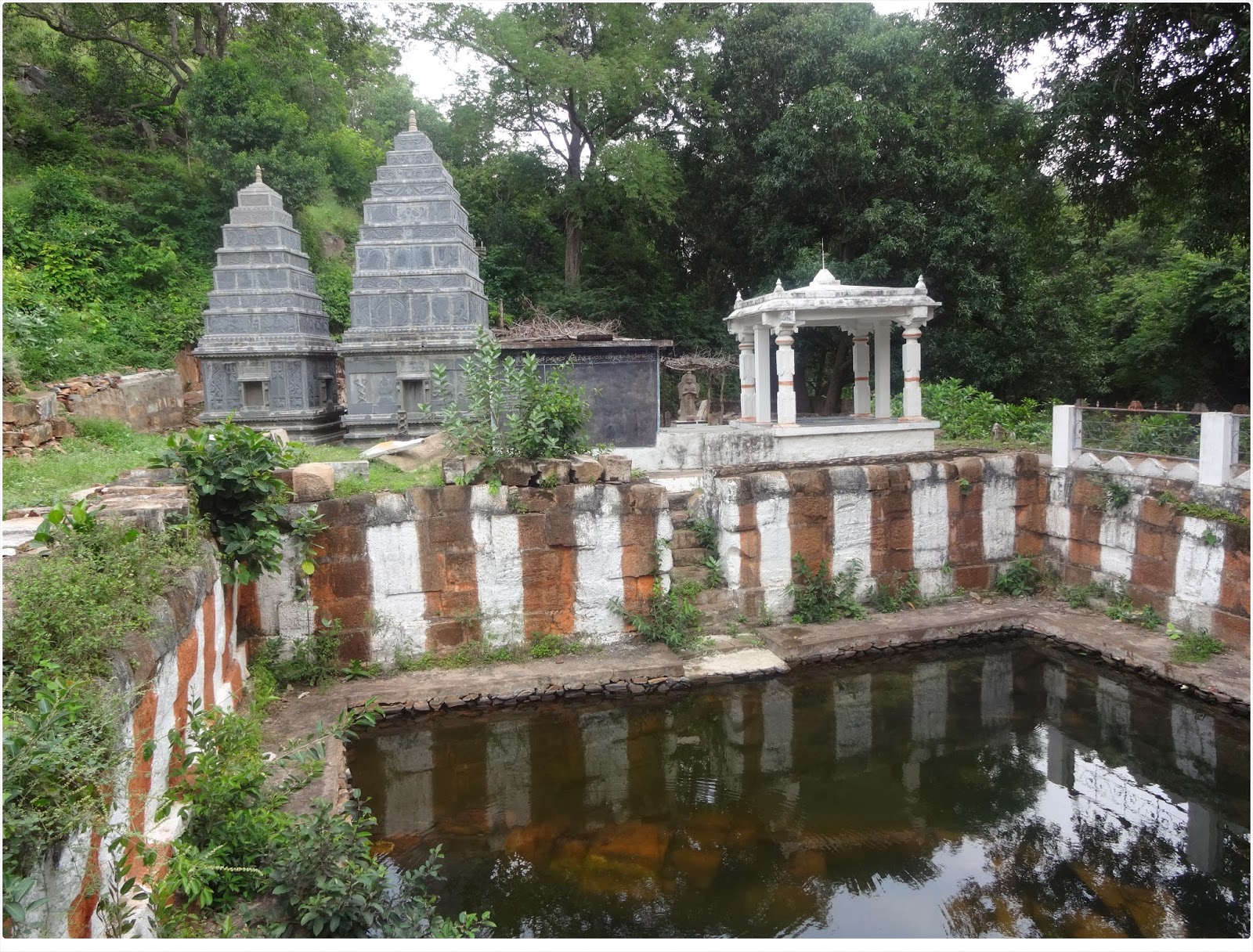 Papulaveedu Bharaiveswara Temple in Giddalur - Andhra Pradesh - Indian ...