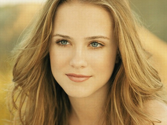 Hollywood All Stars: Julianna Guill Profile and Pictures