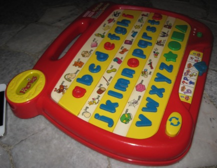 JuaiMurah: VTECH ALPHABET PHONICS DESK