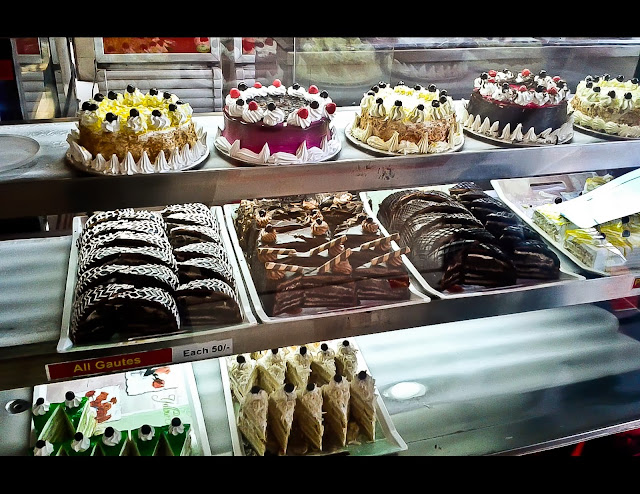 Universal Bakers - Asli Hyderabadi Burgers | Foodaholix