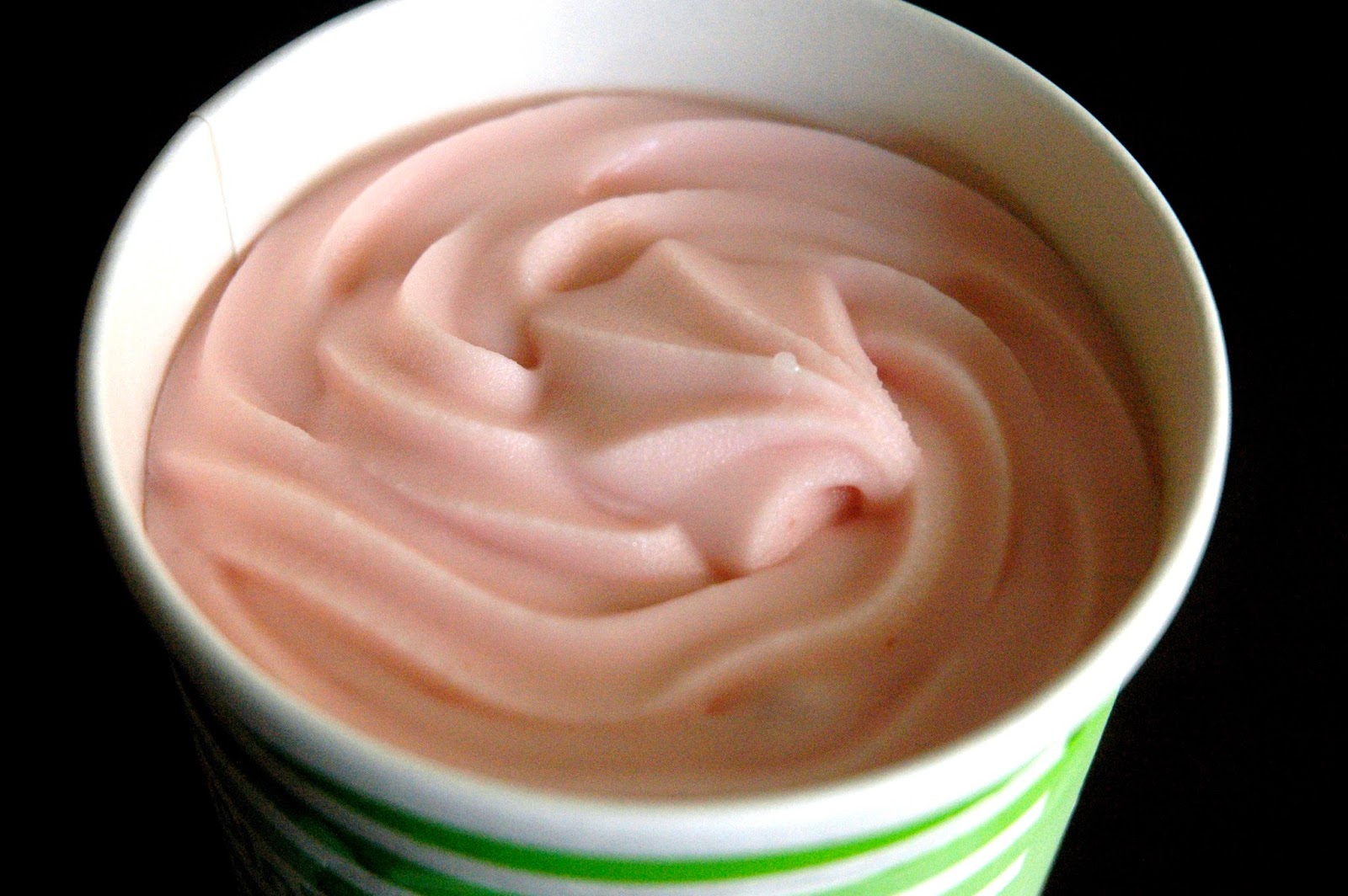 DUDE FOR FOOD: Take Home Treats: Take Home Your Pinkberry