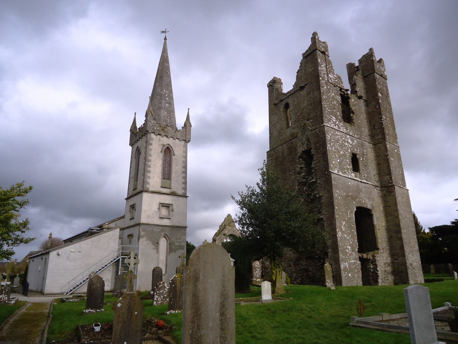 Patrick Comerford: A visit to Duleek Abbey and a late lunch in Skerries
