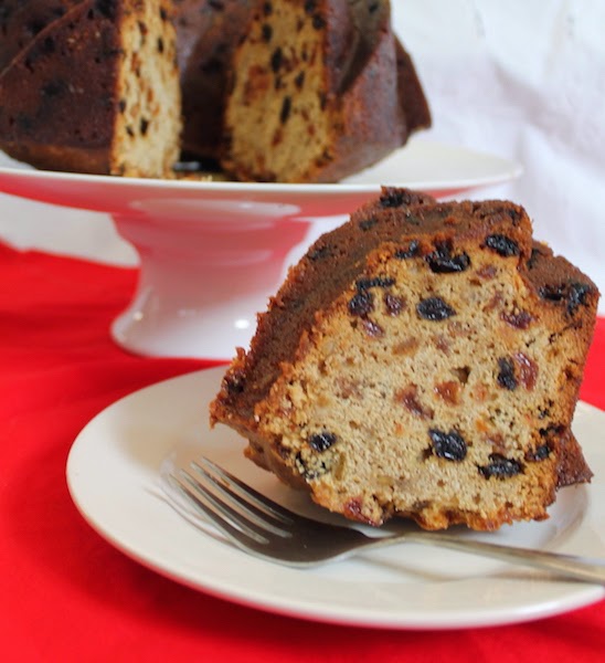 Food Lust People Love: London Porter Cake with Lemon Glaze #BundtBakers