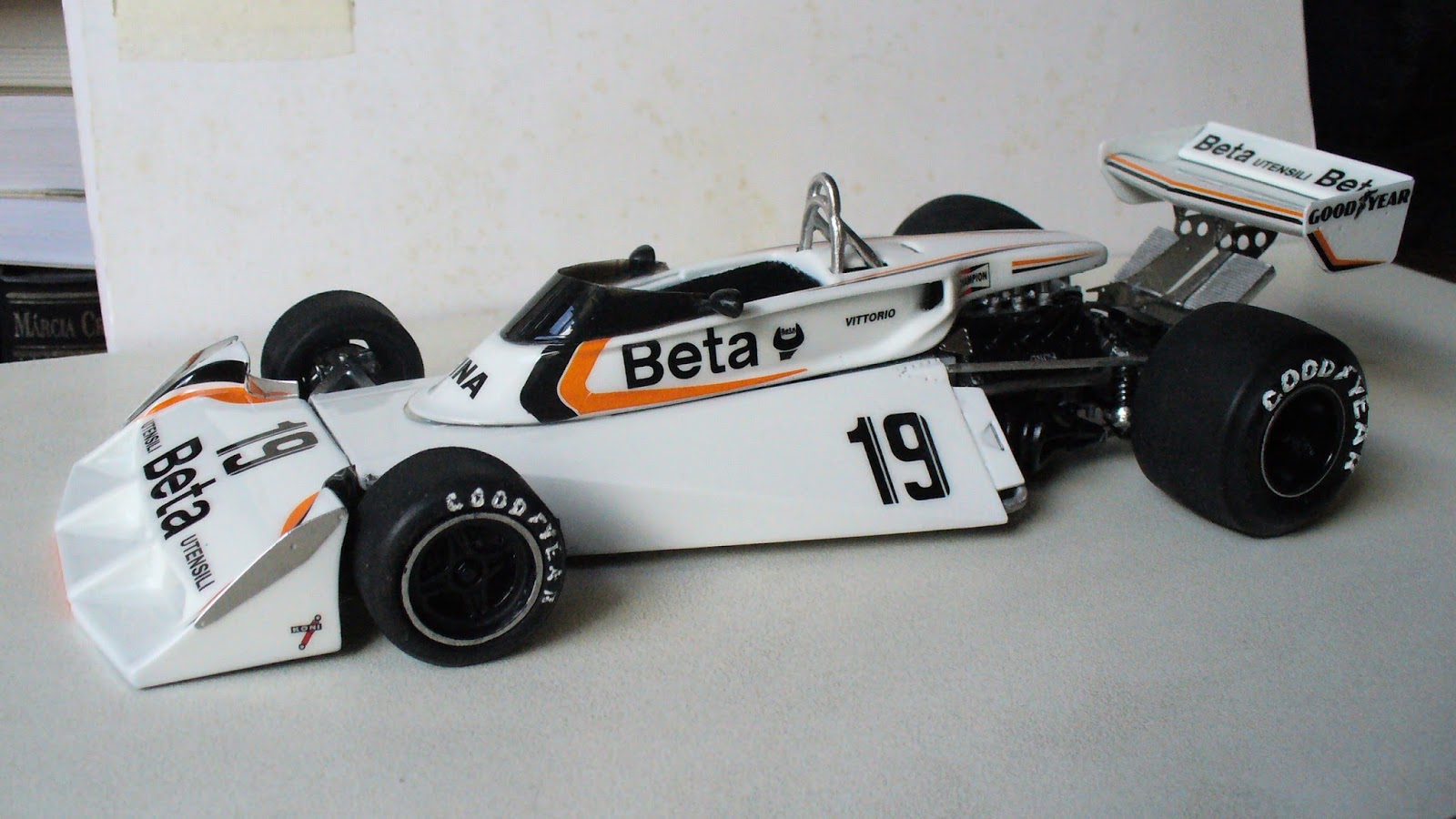 História na Garagem: Surtees TS19