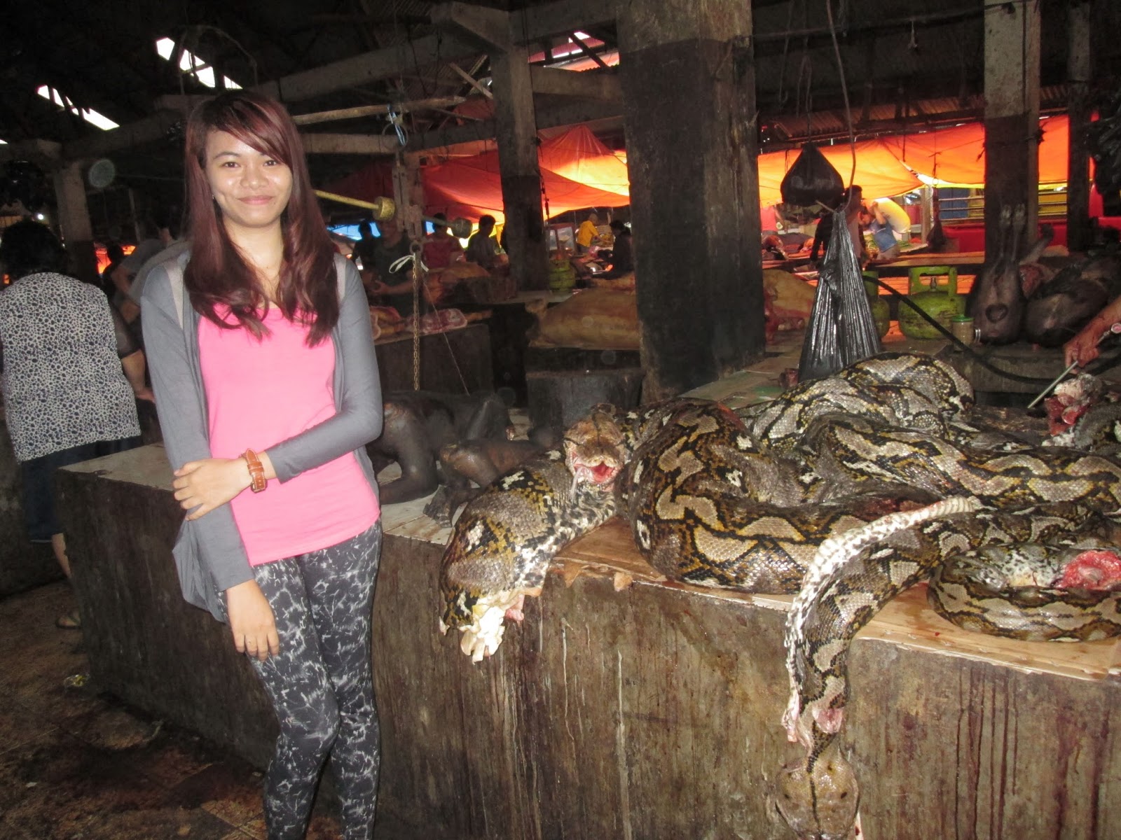 Zhycilicious Diary: Tomohon Traditional Market