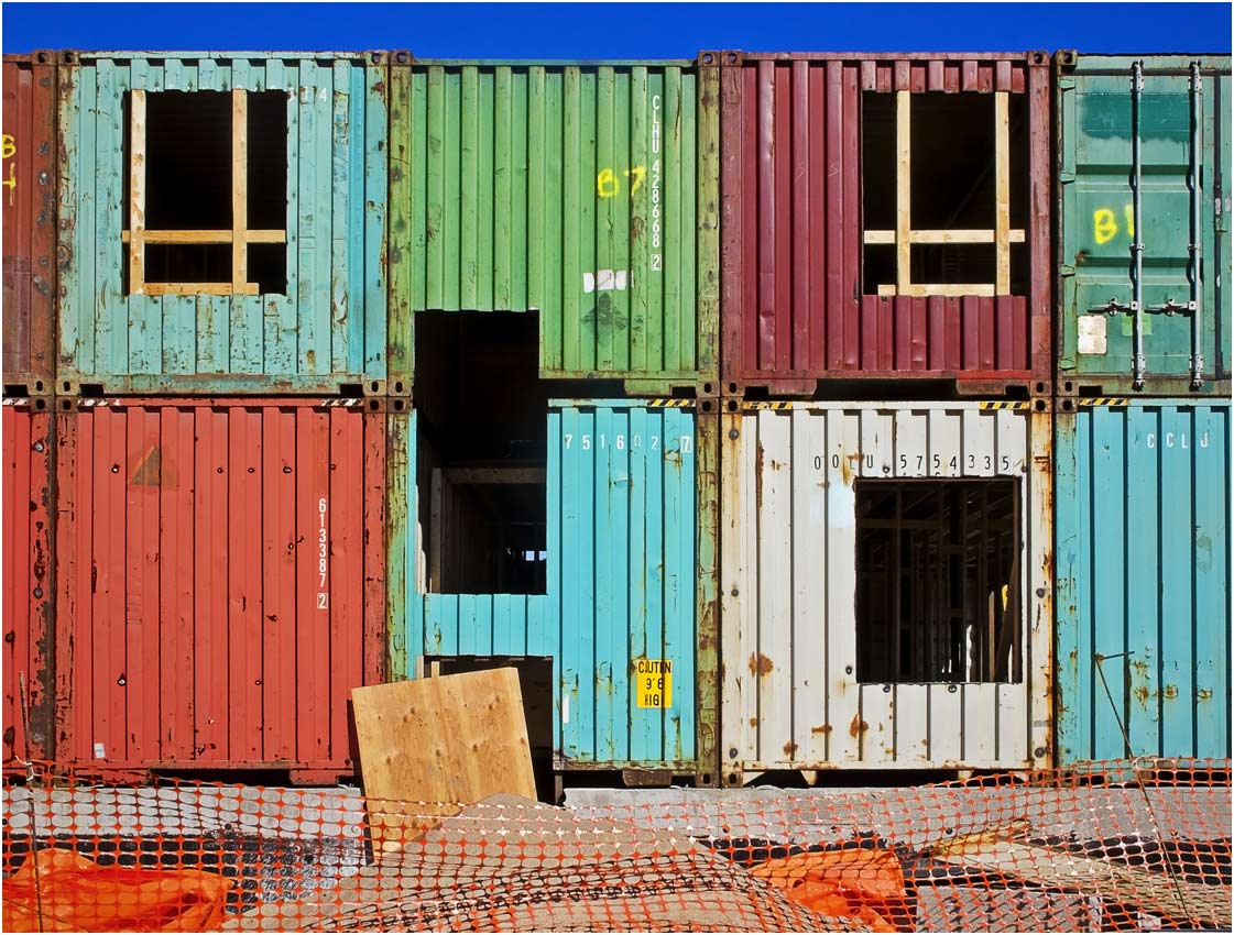 Silverpixel: CONTAINER BUILDING, BURKS FALLS
