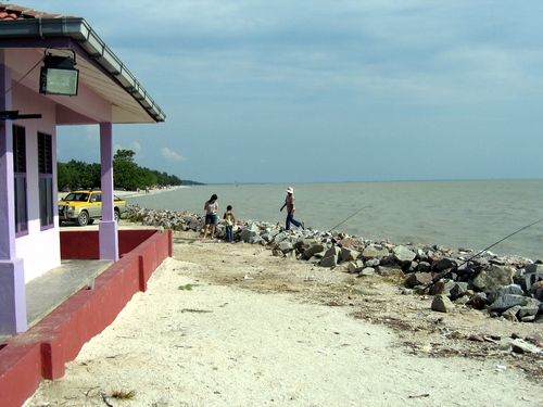 kopi-n-pes: Pantai Remis Kuala Selangor