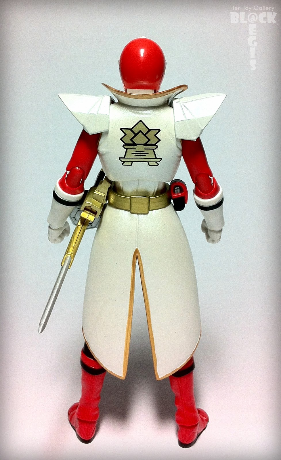 Ten Toy Gallery: Review: S.H.Figuarts Super Shinken Red