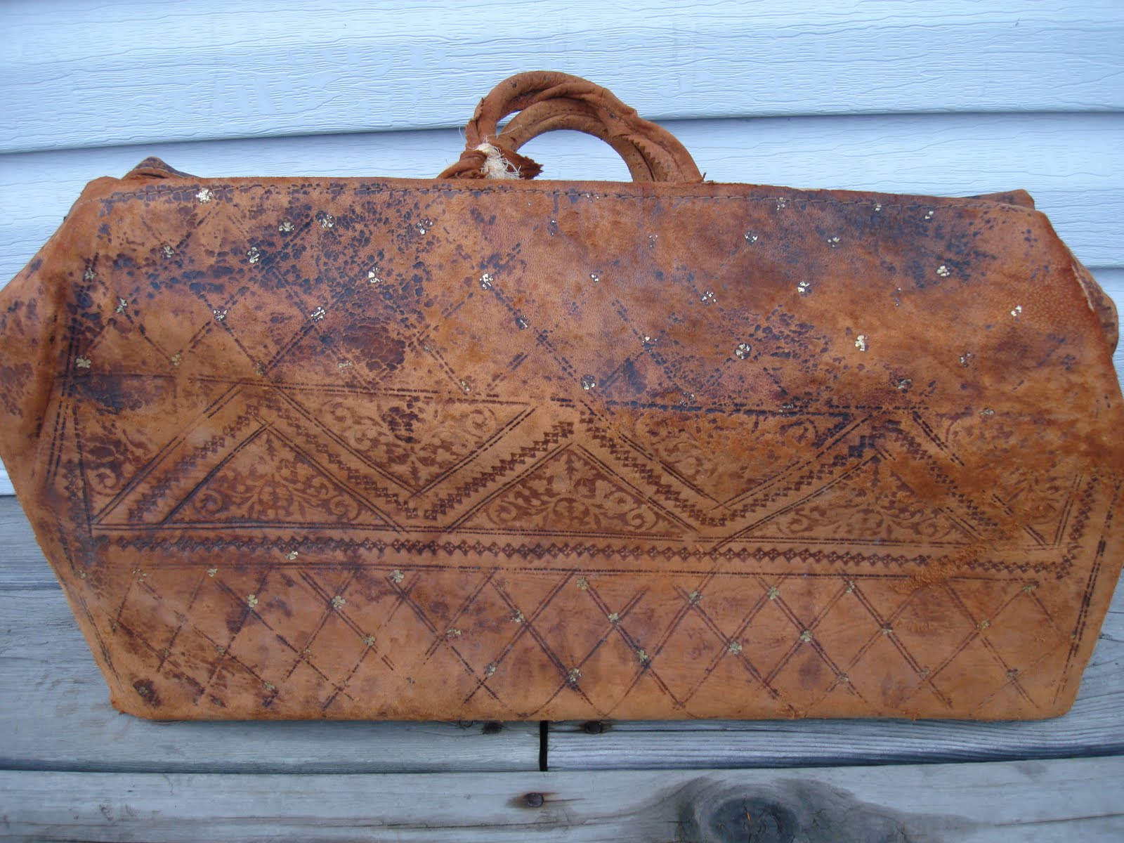 VINTAGE TREASURES AND MORE: VERY VERY OLD LEATHER BAG