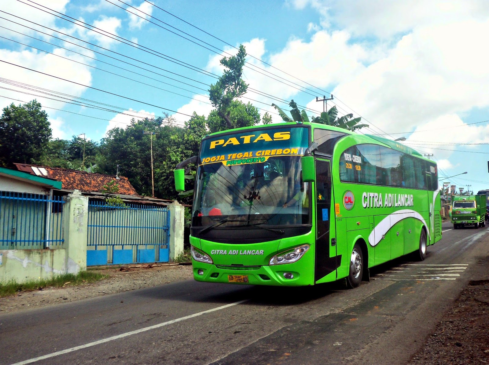 Bus PATAS Jogja ~ Dunia Bus
