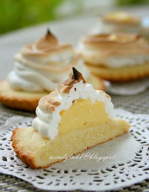 Table for 2.... or more: Cow Dung Pile @ UFO Tarts 牛屎堆 - MFF Sabah #5